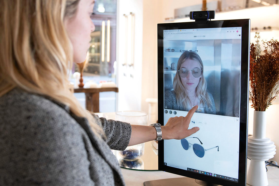 Simulador de color de lentes para mejorar la prueba virtual